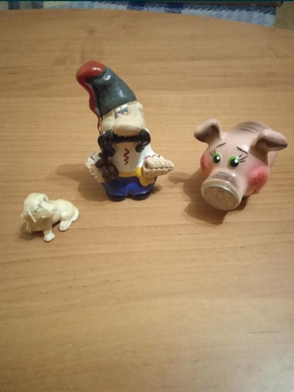 За все 70 грн статуэтки козака свинки собаки новые — цена 70 грн в каталоге Статуэтки Купить