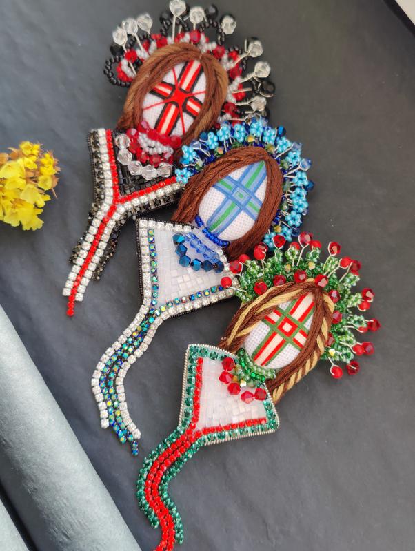 Брошка берегиня мотанка — цена 780 грн в каталоге Броши Купить аксессуары по доступной цене на