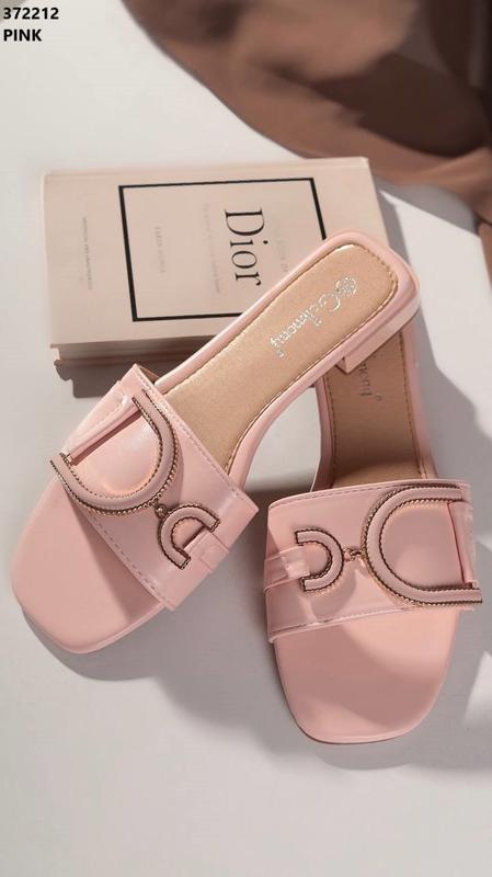 Шлепанцы шлепанцы шлепанцы — цена 200 грн в каталоге Шлепанцы Купить женские вещи по доступной