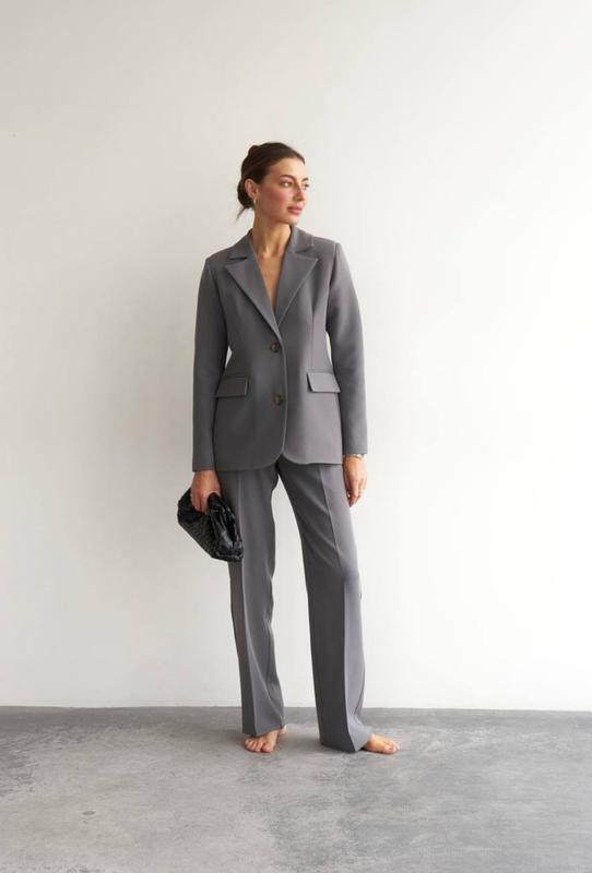 Брючный классический костюм бренда devari — цена 1700 грн в каталоге ...