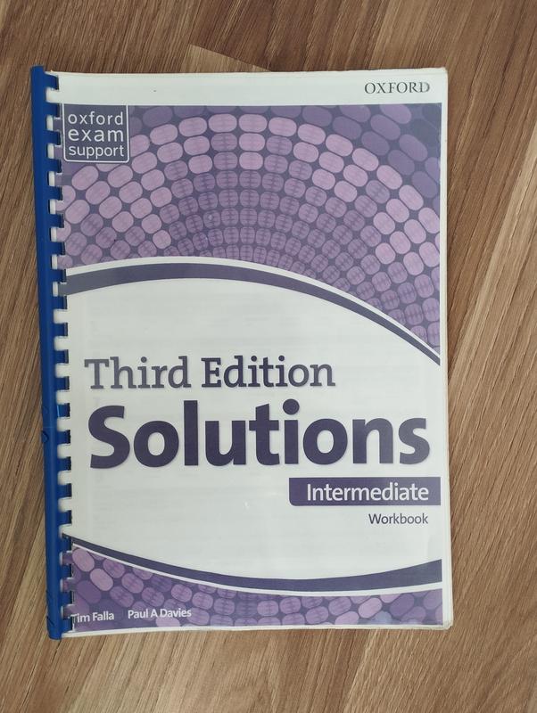 Підручник trids edition solutions intermediate workbook — ціна 10 грн у каталозі Підручники ...