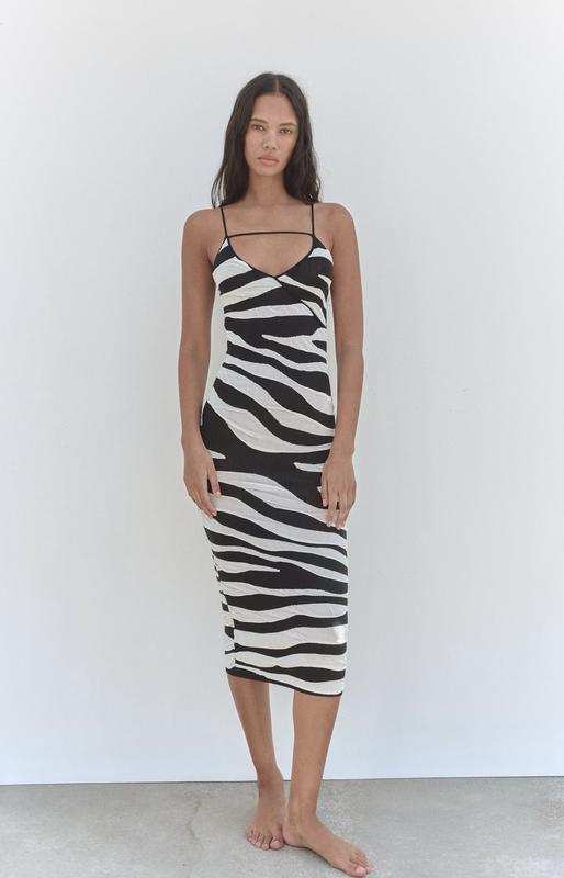 Чорно-біле плаття zara — ціна 2399 грн у каталозі Сукні міді Купити жіночі речі за доступною ...