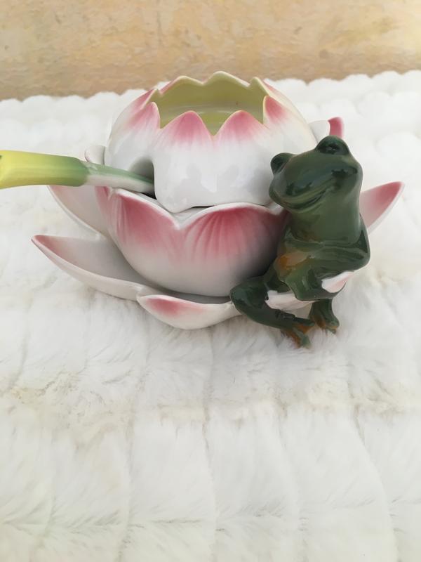 Порцелянова цукорниця жаба на лотосі Gallant — ціна 595 грн у каталозі Цукорниці Купити товари
