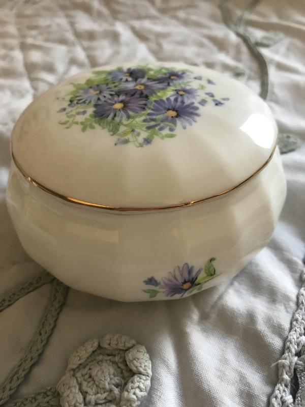 Бамбаньерка порцеляна — ціна 300 грн у каталозі Скриньки Купити товари для дому та побуту за