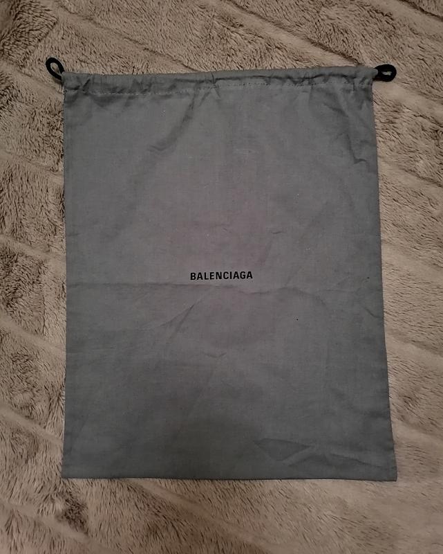 Пильник Balenciaga — ціна 200 грн у каталозі Органайзери Купити товари для дому та побуту за