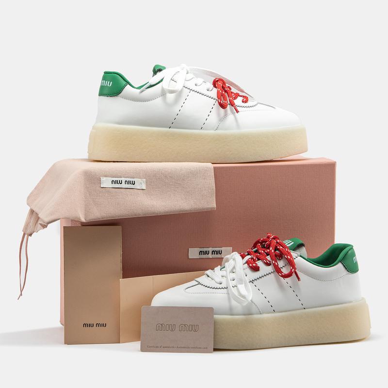 Miu Miu — ціна 4599 грн у каталозі Кеди Купити жіночі речі за доступною ціною на Шафі Україна