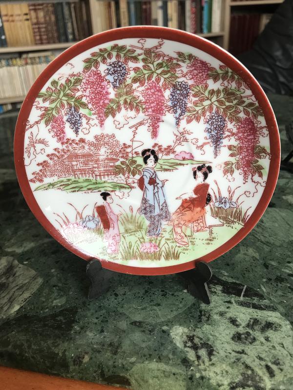 Японське фарфорове блюдце — ціна 250 грн у каталозі Тарілки Купити товари для дому та побуту за