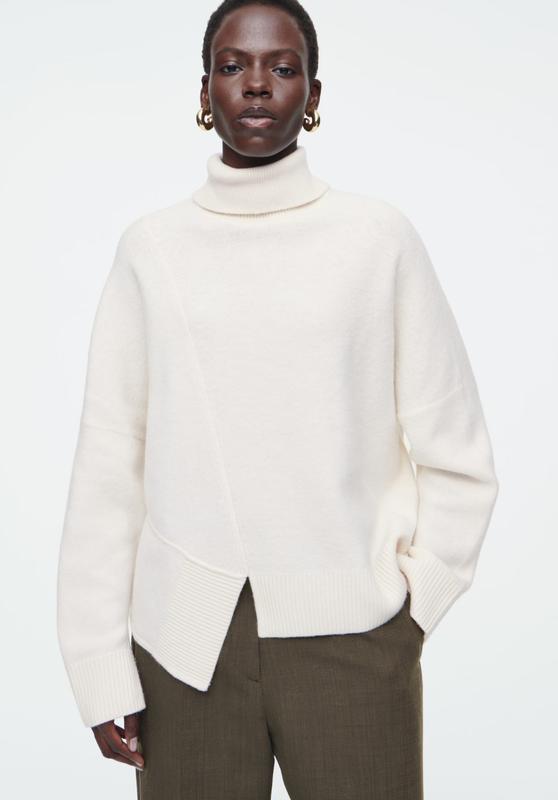 Молочний светр Cos шерсть — ціна 1600 грн у каталозі Светри Купити жіночі речі за доступною