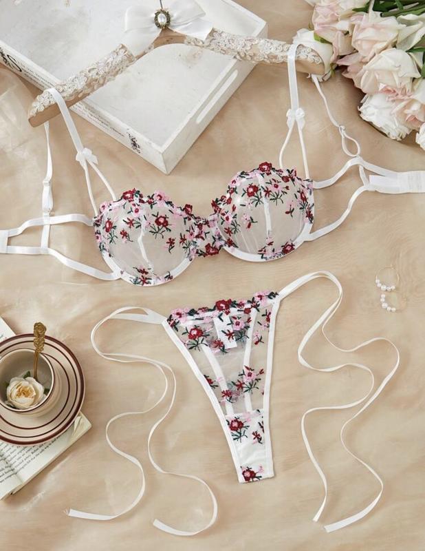 Нижня білизна — ціна 400 грн у каталозі Комплекти Купити жіночі речі за доступною ціною на Шафі