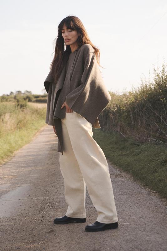 Вільні широкі джинси relaxed від zara, 42, 44р, оригінал — ціна 1349 грн у каталозі Джинси ...