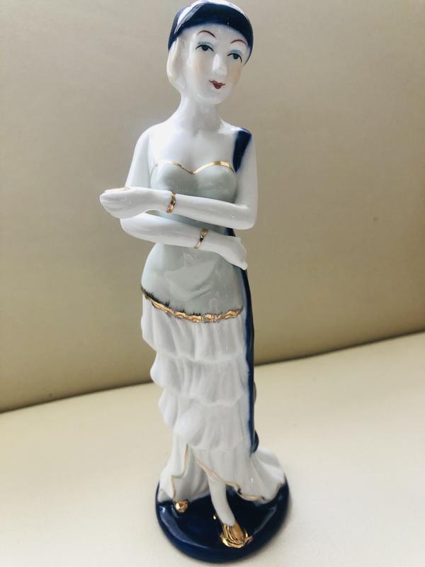 Фарфоровая статуетка дама — ціна 560 грн у каталозі Статуетки Купити товари для дому та побуту