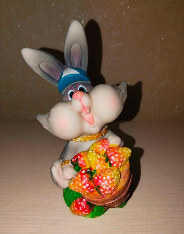 Статуэтка копилка заяц — цена 50 грн в каталоге Статуэтки Купить