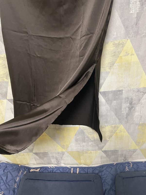 Спідниця атлас — ціна 350 грн у каталозі Довгі спідниці Купити жіночі речі за доступною ціною на