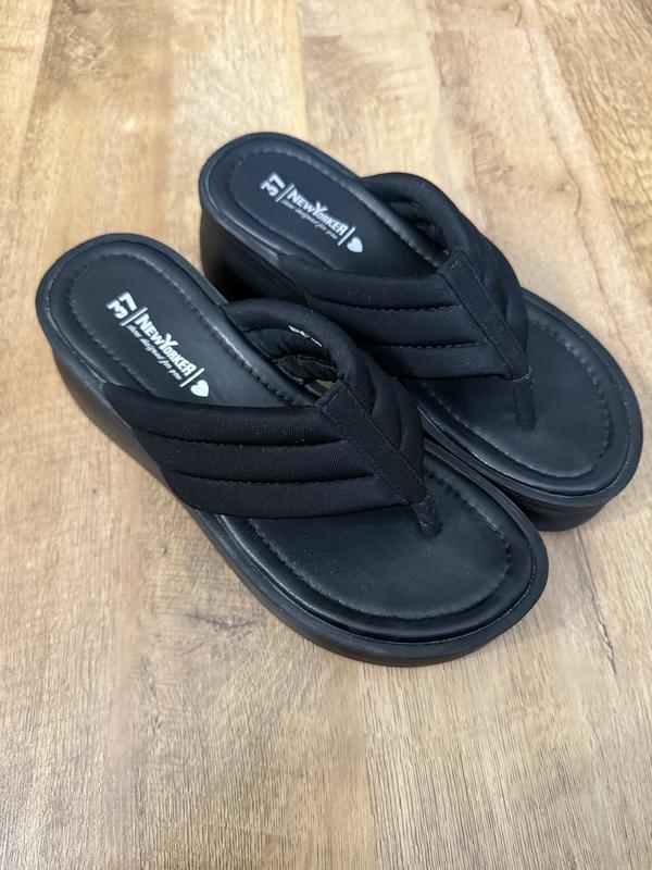 Шльопанці — ціна 400 грн у каталозі Шльопанці Купити жіночі речі за доступною ціною на Шафі