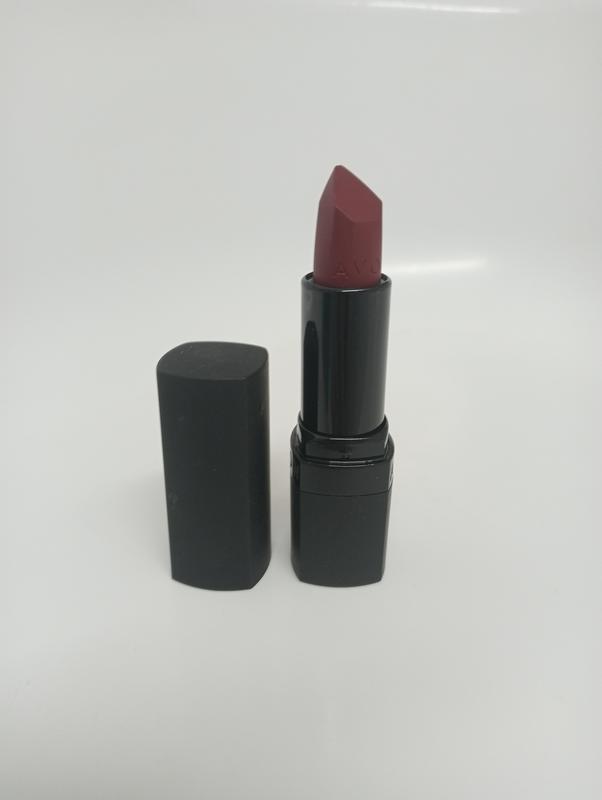 Помада от avon. — цена 140 грн в каталоге Помада для губ Купить товары ...