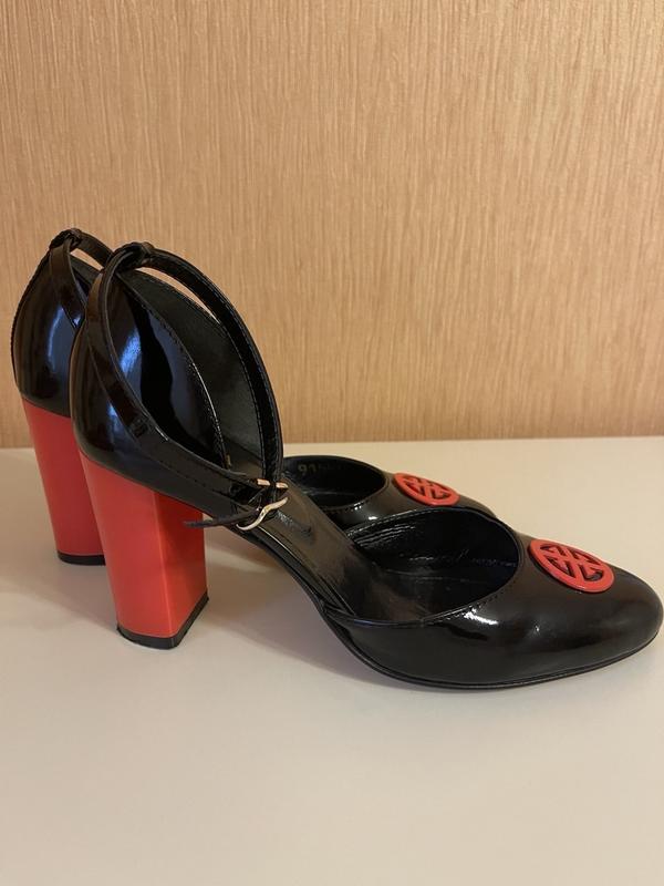 🥰 туфли на устойчивом каблуке — ціна 320 грн у каталозі Туфлі Купити жіночі речі за доступною