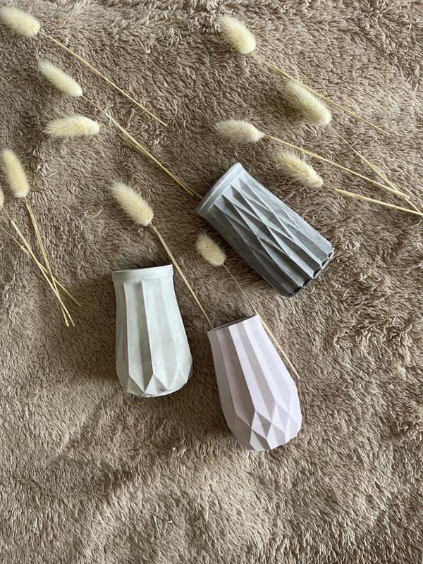 Вази для декору з гіпсу — ціна 150 грн у каталозі Кашпо Купити товари для дому та побуту за