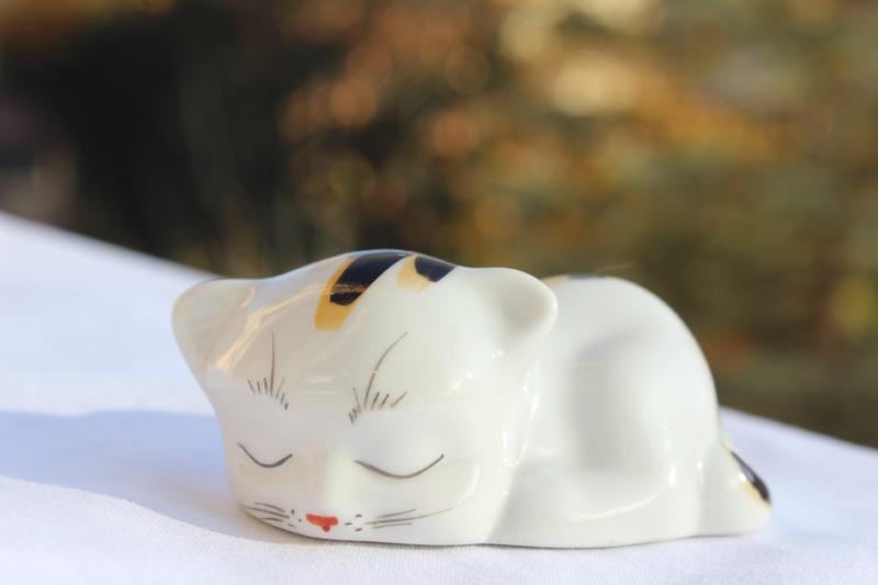 Фігурка спальний котик — ціна 449 грн у каталозі Статуетки Купити товари для дому та побуту за