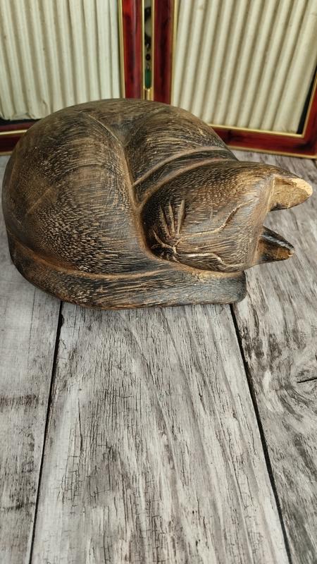 Деревяна статуетка котик спить — ціна 150 грн у каталозі Статуетки Купити товари для дому та