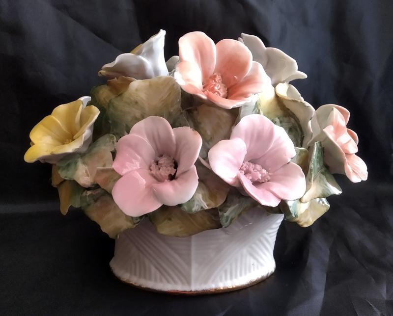 Статуэтка ваза с цветами Cluj Napoca румыния №1 — цена 650 грн в каталоге Статуэтки Купить