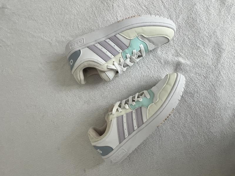 Кроссовки фирмы adidas 39,5 размера по стельке 25 см. — цена 1300 грн в ...
