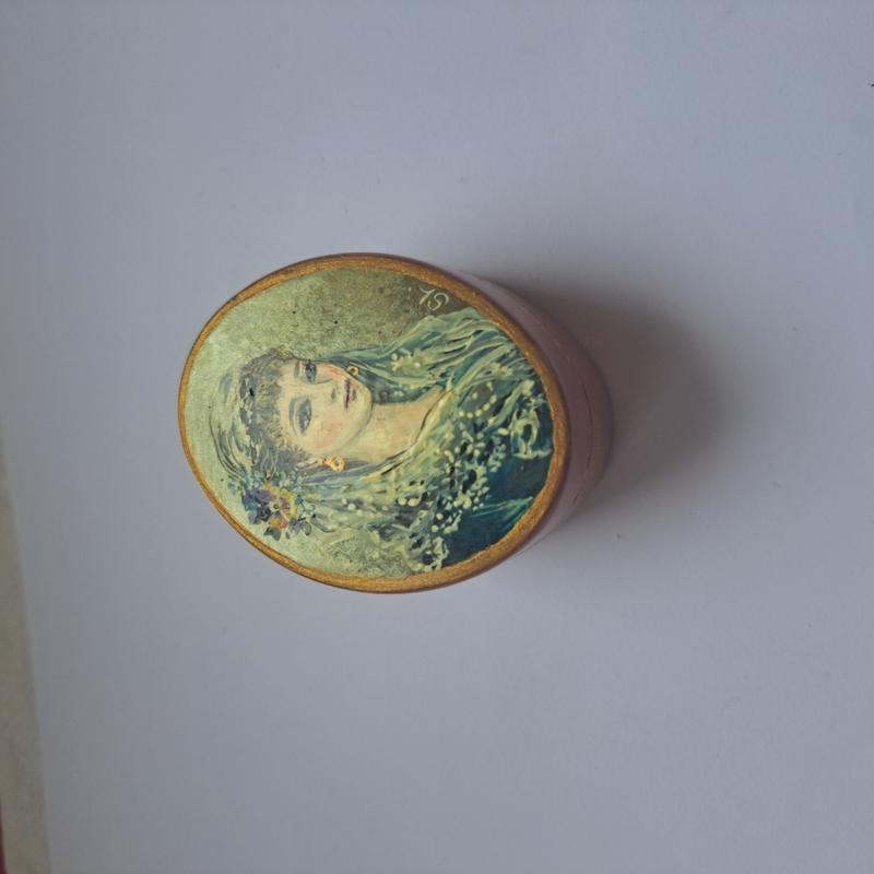 Маленька декоративна шкатулка — ціна 500 грн у каталозі Скриньки Купити