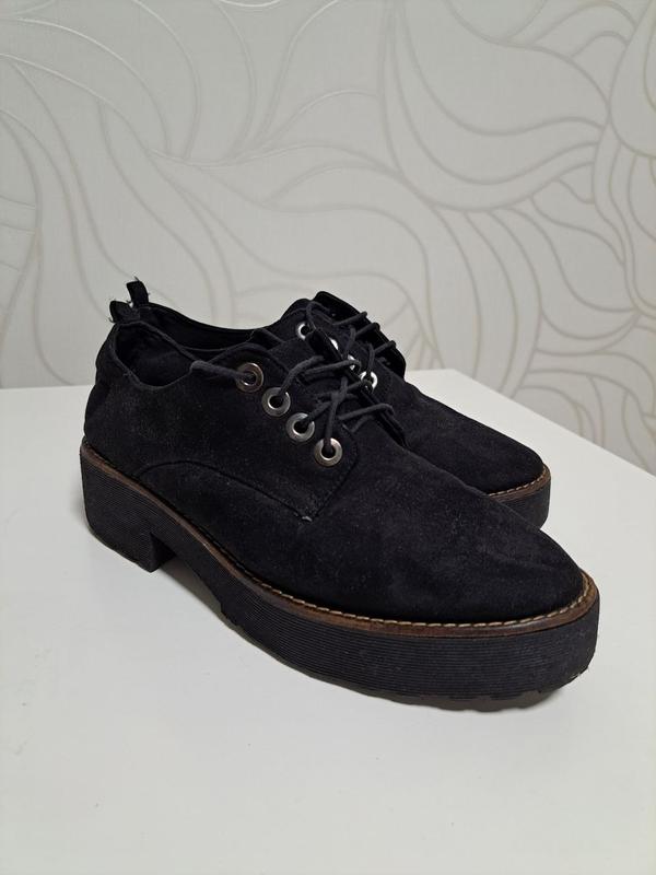 Туфлі Stradivarius 40 жіночі туфлі на шнурках туфлі оксфорди лофери
