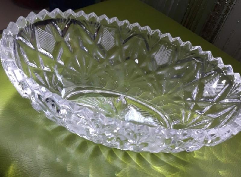 Кришталева салатниця — ціна 200 грн у каталозі Тарілки Купити товари для дому та побуту за