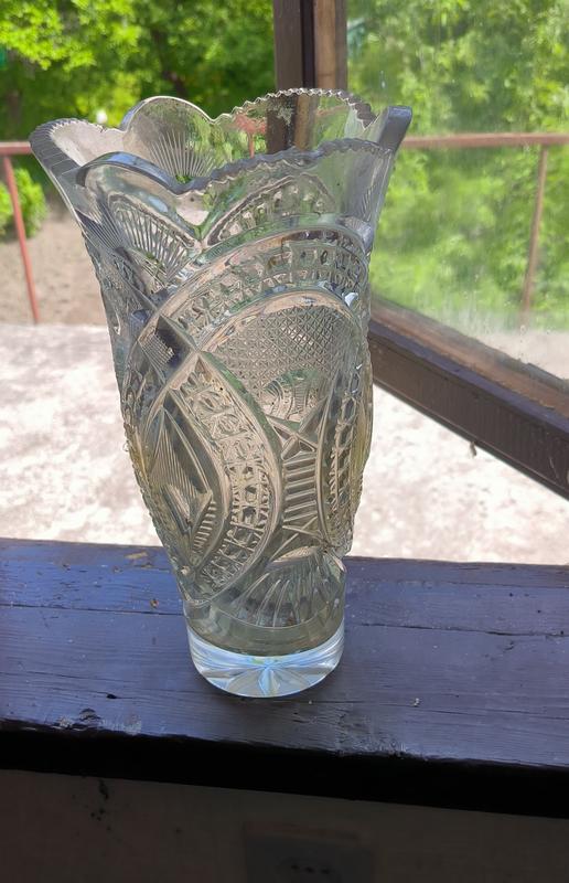 Кришталева ваза — цена 350 грн в каталоге Вазы Купить товары для дома и быта по доступной цене