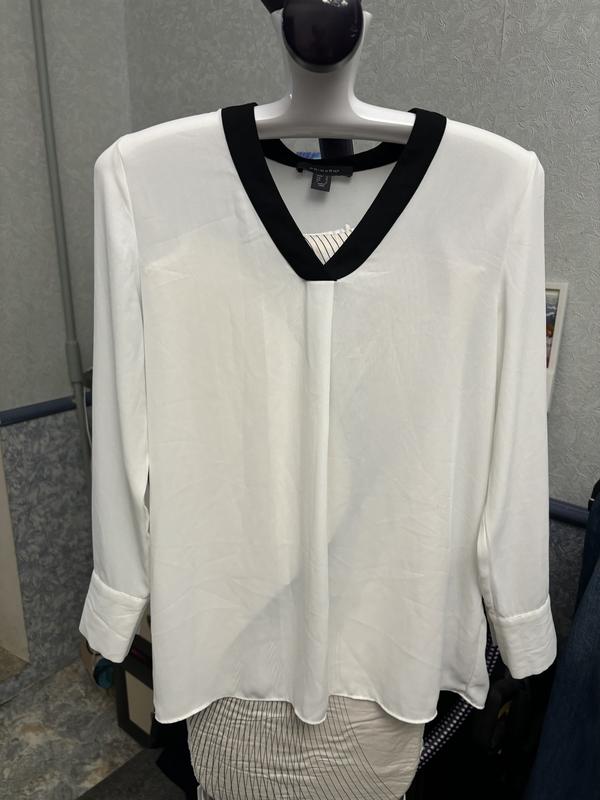 Белая блузка — ціна 90 грн у каталозі Блузи Купити жіночі речі за доступною ціною на Шафі