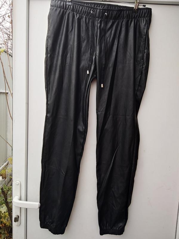 Штани зі штучної шкіри — ціна 220 грн у каталозі Брюки Купити жіночі речі за доступною ціною на