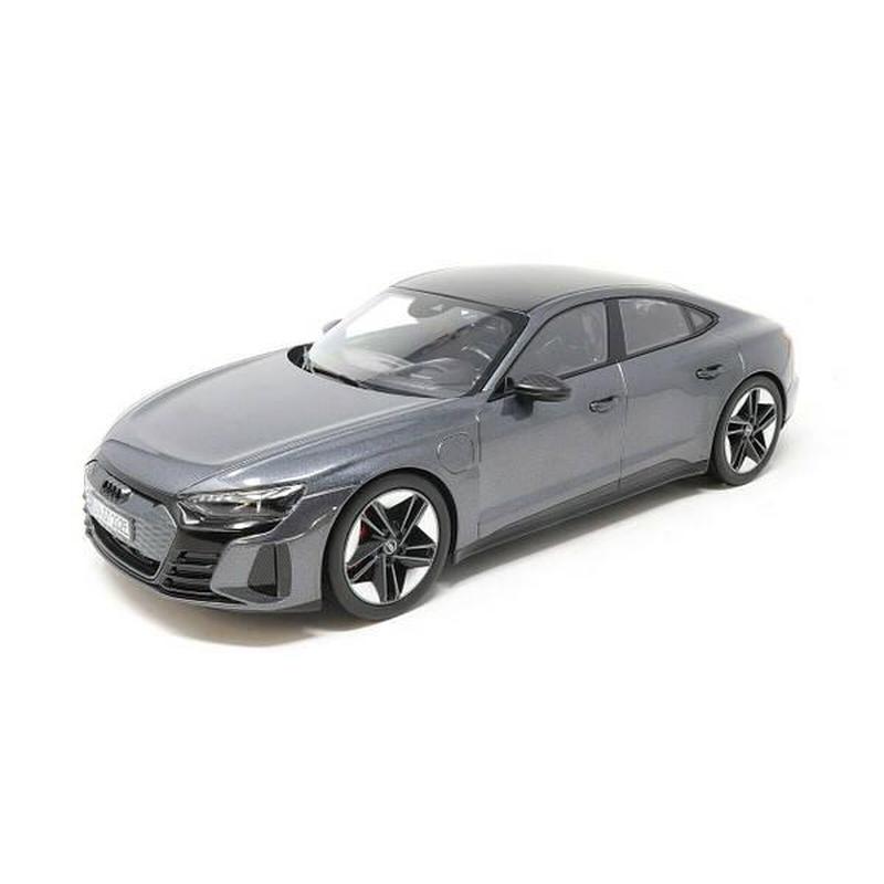 Масштабна модель audi rs e-tron gt, daytona grey, scale 1:18, артикул ...