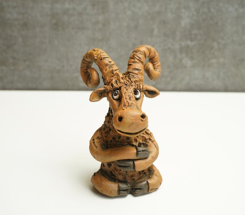 Статуэтка козлика сувенир в виде козла — цена 288 грн в каталоге Статуэтки Купить товары для