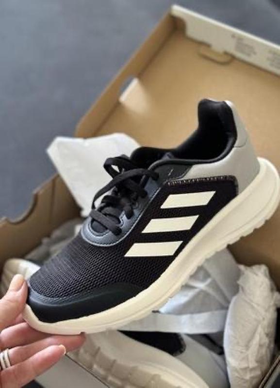 Кросівки adidas оригінал розмір 37-38 — ціна 300 грн у каталозі ...