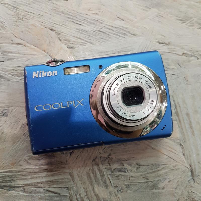Фотоапарат nikon coolpix s220 — ціна 350 грн у каталозі Фотоапарати Купити електроніку за ...