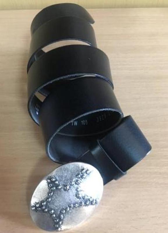 Шкіряний ремінь пояс овальна пряжка зірка — ціна 345 грн у каталозі