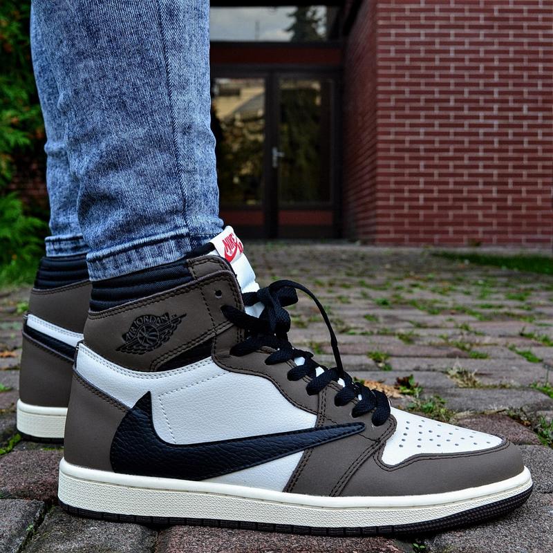 Кроссовки мужские джорданы nike air jordan 1 retro high travis scott ...