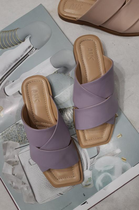 Шльопанці — ціна 1995 грн у каталозі Босоніжки Купити жіночі речі за доступною ціною на Шафі