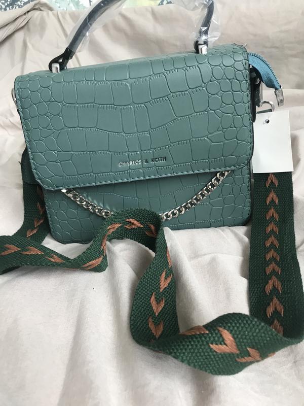 Жіноча сумка — ціна 290 грн у каталозі Сумки Купити аксесуари за доступною ціною на Шафі