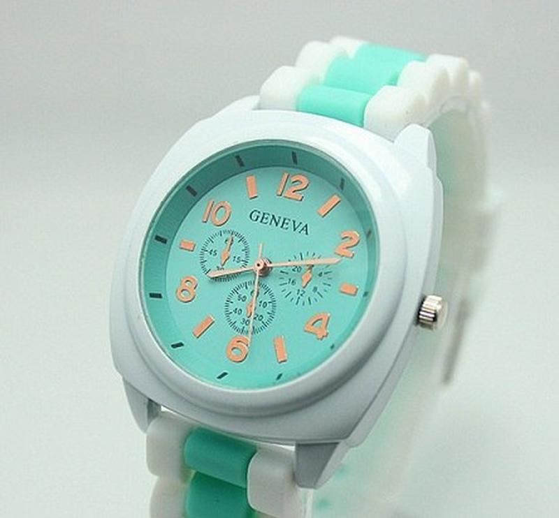 Продам нові годинник — ціна 150 грн у каталозі Годинники Купити аксесуари за доступною ціною на