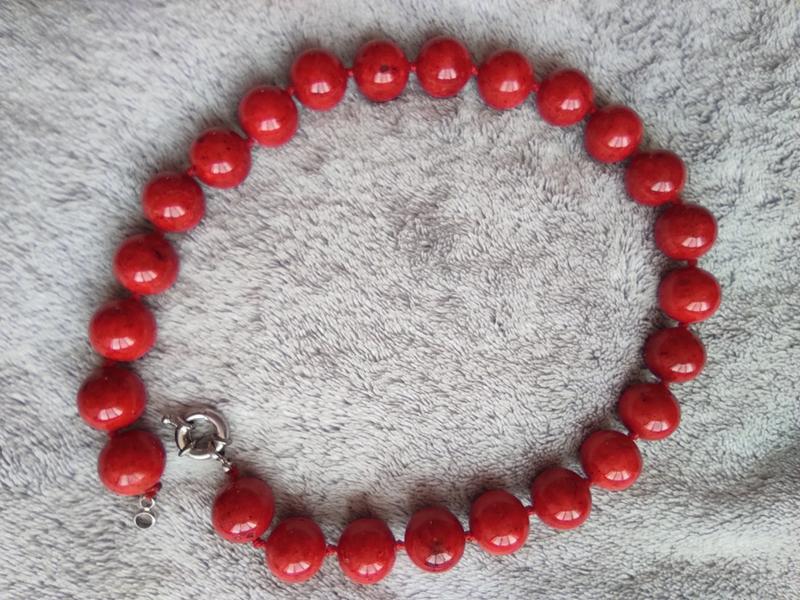 Червоні намиста корал — ціна 290 грн у каталозі Кольє і намиста Купити аксесуари за доступною