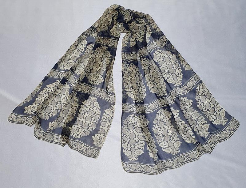 Шовковий шарф Giorgio Armani — ціна 400 грн у каталозі Шарфи Купити