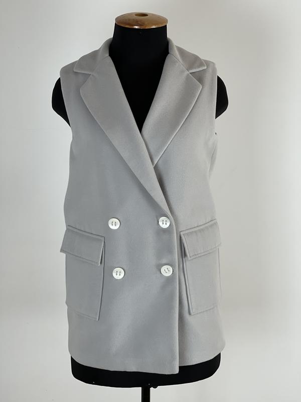 Жилет українські дизайнери — ціна 600 грн у каталозі Жилетки Купити жіночі речі за доступною