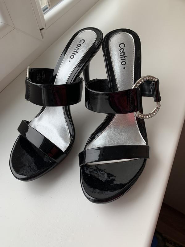 Шльопанці на підборах — ціна 150 грн у каталозі Босоніжки Купити жіночі речі за доступною ціною