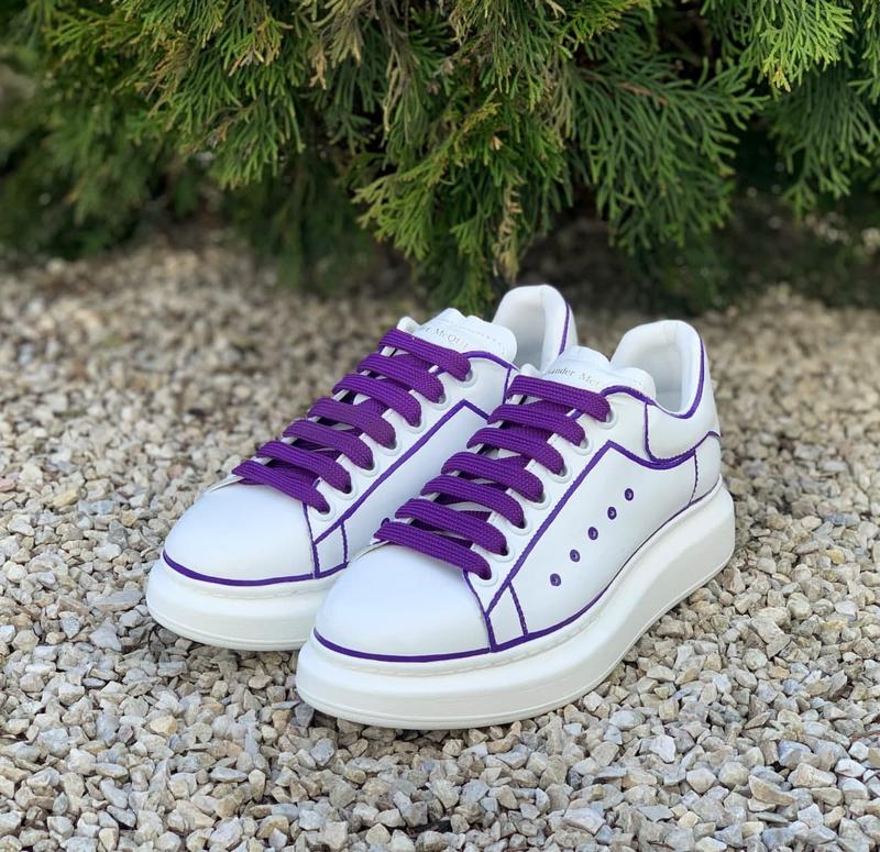 Білі/фіолетові кросівки mcqueen purple — ціна 3800 грн у каталозі ...