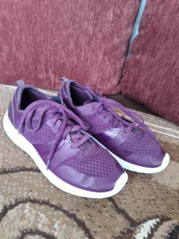 Легкі кросівки — ціна 220 грн у каталозі Кросівки Купити жіночі речі за доступною ціною на Шафі