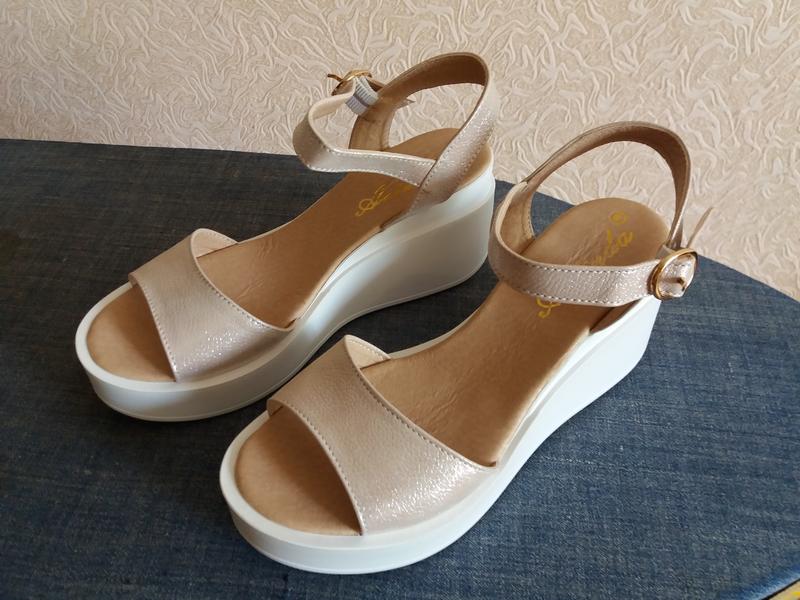 Симпатичні босоніжки — ціна 600 грн у каталозі Туфлі Купити жіночі речі за доступною ціною на