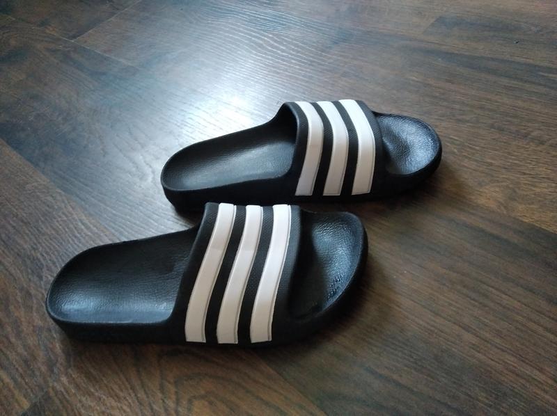 Тапочки adidas тапки шлепки адидас черные пляжные — цена 250 грн в ...