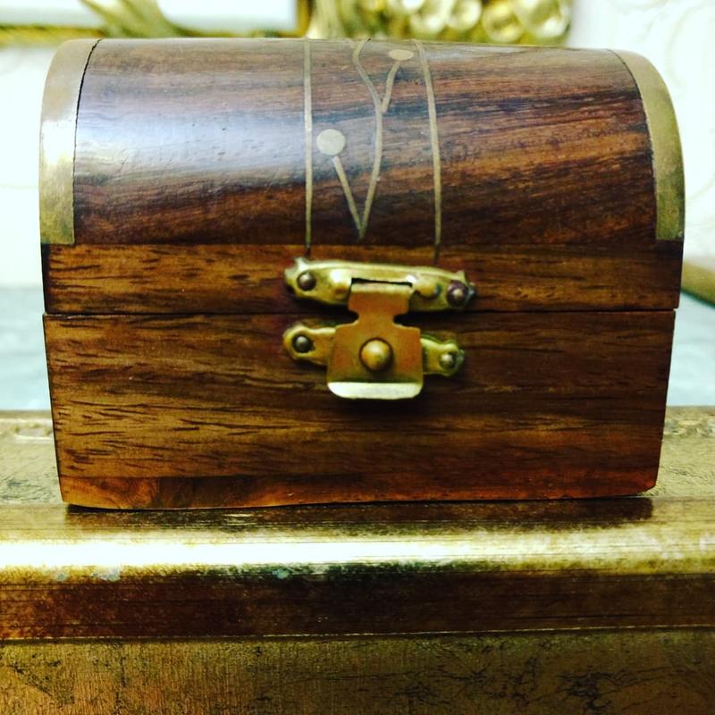 Вінтажна деревяна шкатулка — ціна 299 грн у каталозі Скриньки Купити товари для дому та побуту
