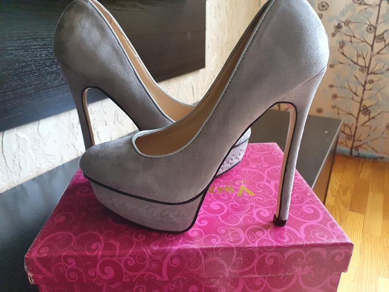 Туфли на каблуке — цена 550 грн в каталоге Туфли Купить женские вещи по доступной цене на Шафе